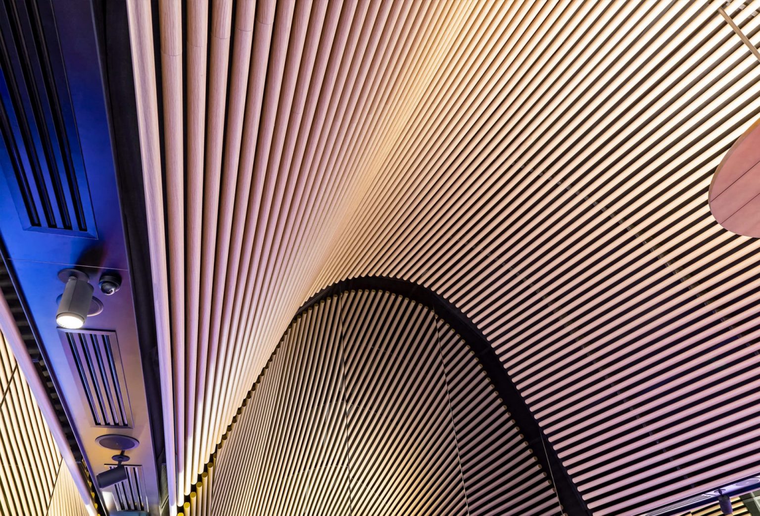 Wood Finish Aluminium - Sculptform