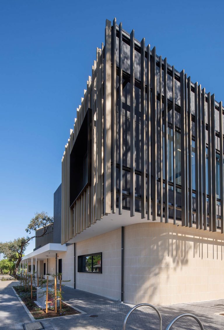 Click-on Screens - Sculptform