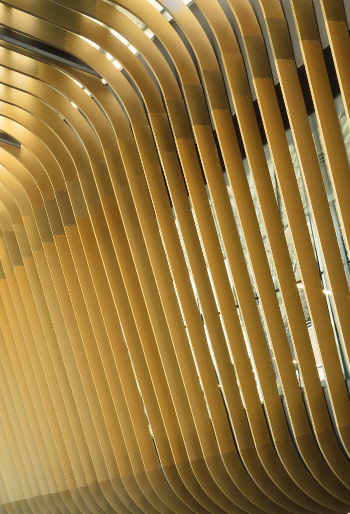 Creating Aluminium Curves at Tiwu Kumangka - Sculptform