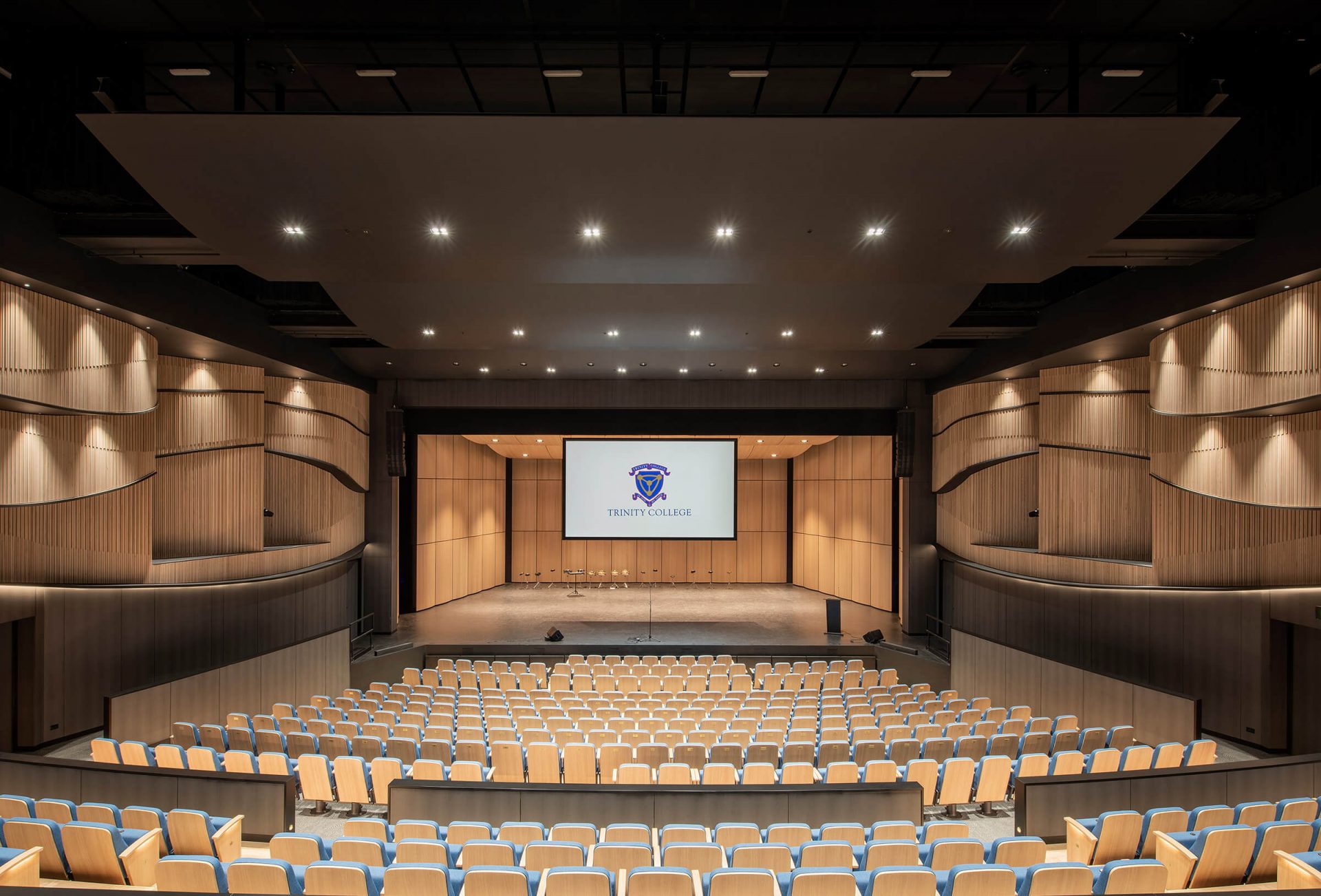 Click-on Batten Features in Marnkutyi Parirna Theatre - Sculptform